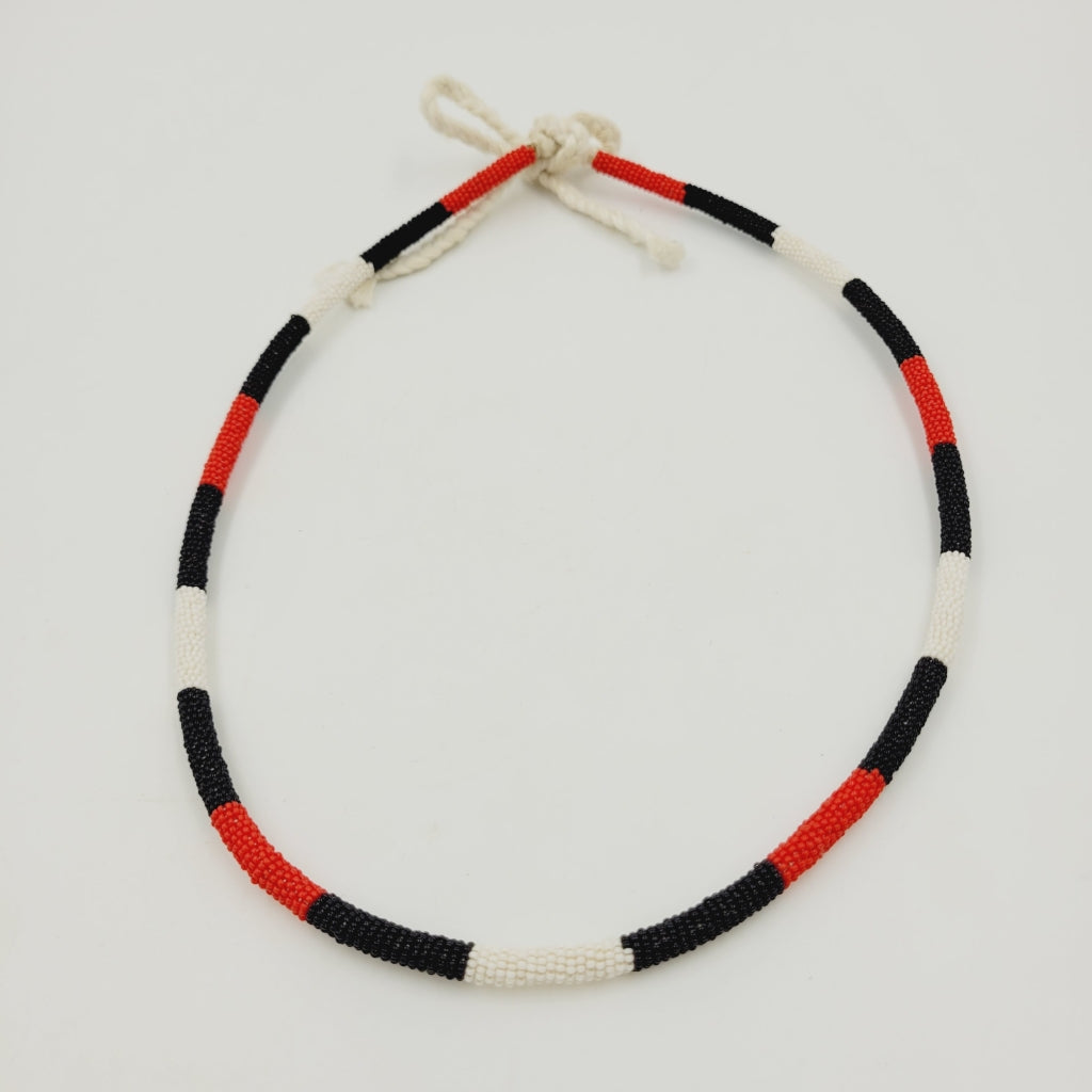 Colar Cobra Coral – Maniò Artes Indígenas